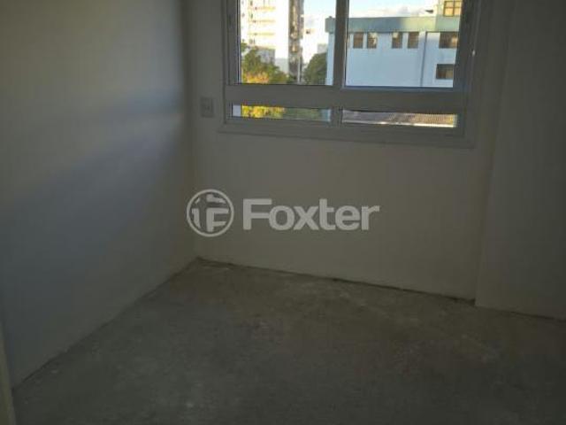 Apartamento, 2 dormitórios, 56.25 m², em Menino Deus