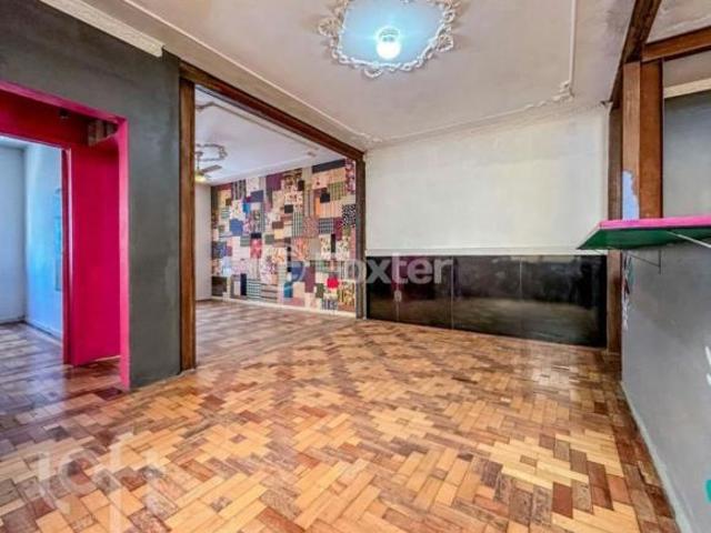 Apartamento, 2 dormitórios, 56.43 m², em Centro Histórico
