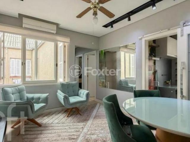 Apartamento, 2 dormitórios, 56.5 m², em Partenon