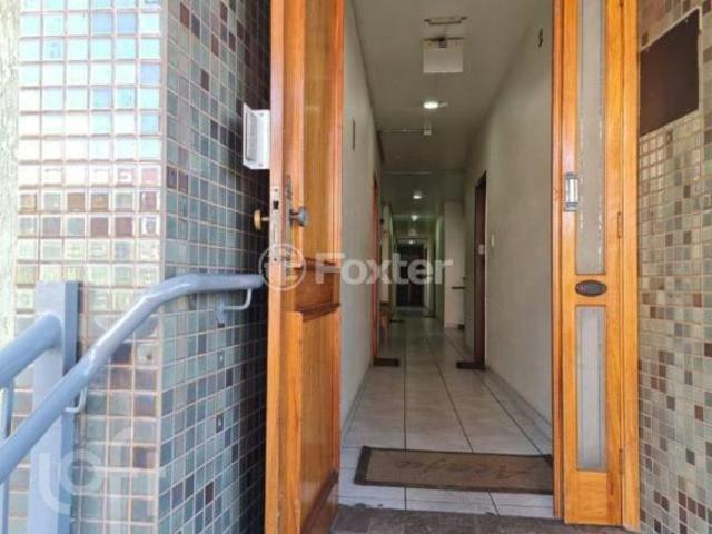 Apartamento, 2 dormitórios, 56.9 m², em Partenon
