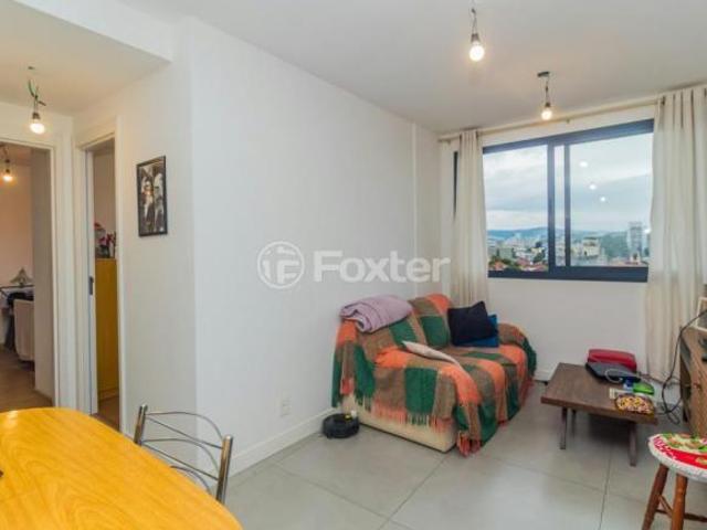 Apartamento, 2 dormitórios, 57 m², em Azenha