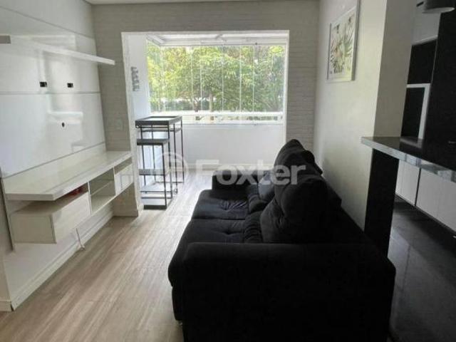 Apartamento, 2 dormitórios, 57 m², em Parque Reboucas