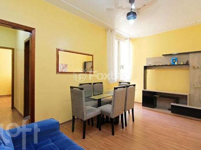 Apartamento, 2 dormitórios, 57.2 m², em Menino Deus