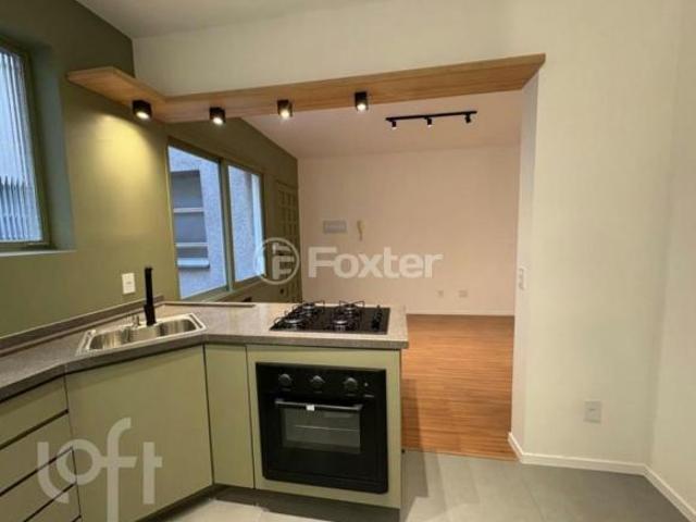 Apartamento, 2 dormitórios, 57.65 m², em Centro Histórico