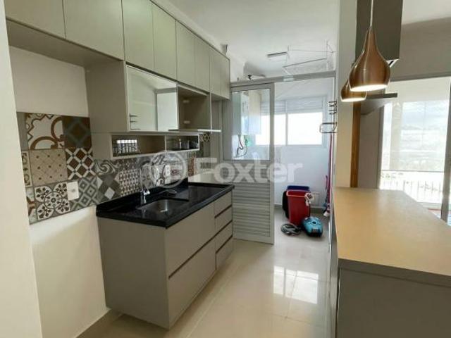 Apartamento, 2 dormitórios, 58 m², em Água Branca