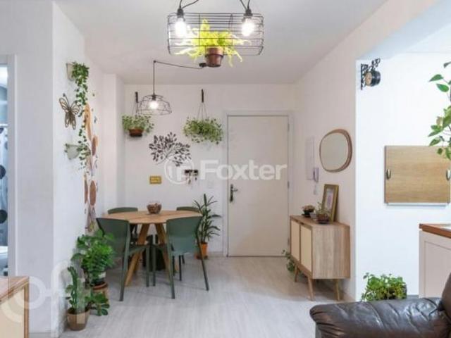 Apartamento, 2 dormitórios, 58 m², em São Sebastião