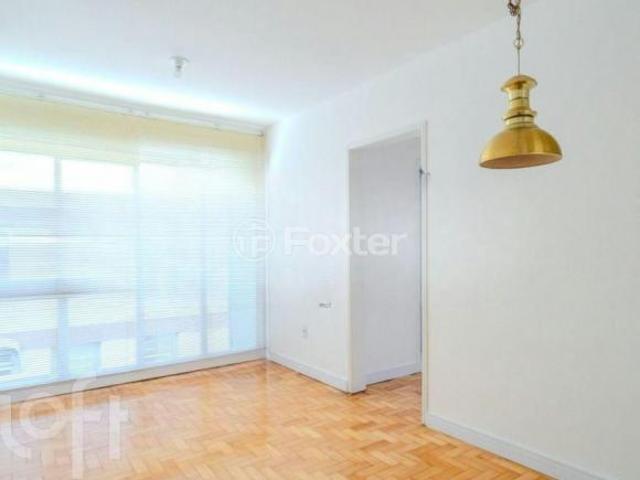 Apartamento, 2 dormitórios, 58.19 m², em Menino Deus