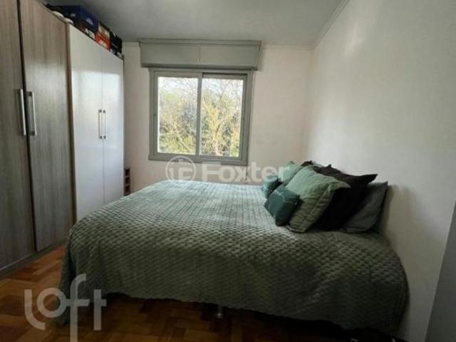 Apartamento, 2 dormitórios, 58.75 m², em Centro