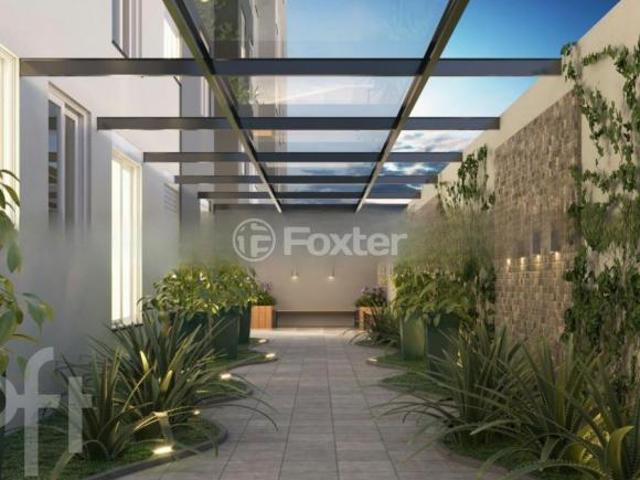 Apartamento, 2 dormitórios, 58.9 m², em Centro