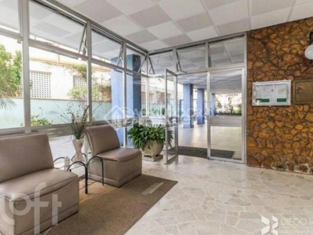 Apartamento, 2 dormitórios, 59 m², em Centro Histórico