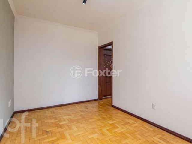Apartamento, 2 dormitórios, 59 m², em Centro Histórico
