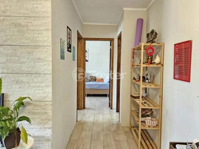 Apartamento, 2 dormitórios, 59 m², em Menino Deus