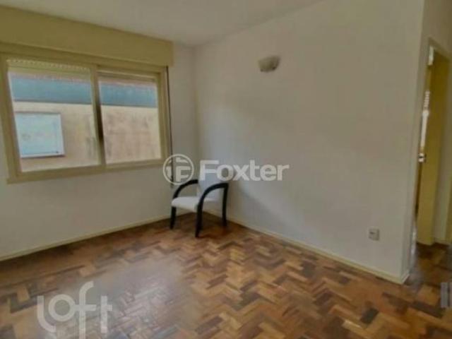Apartamento, 2 dormitórios, 59.32 m², em São Sebastião