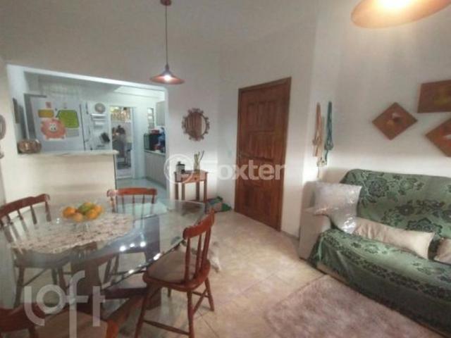 Apartamento, 2 dormitórios, 59.75 m², em Cristal