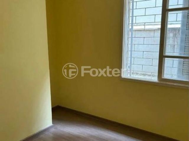 Apartamento, 2 dormitórios, 59.76 m², em São João