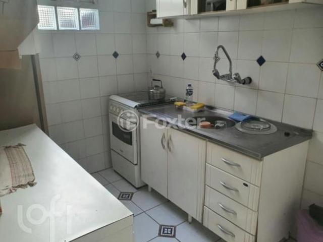 Apartamento, 2 dormitórios, 59.8 m², em Cidade Baixa