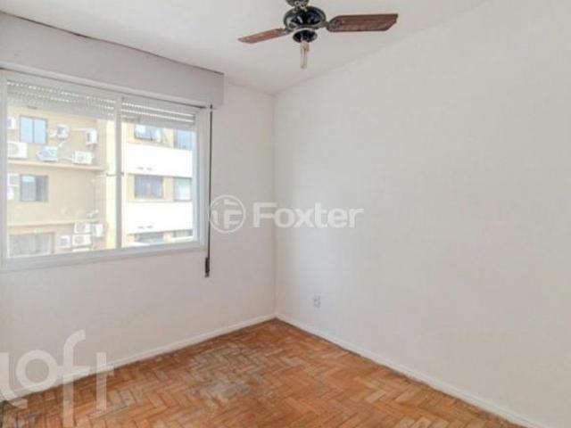 Apartamento, 2 dormitórios, 50 m², em Menino Deus