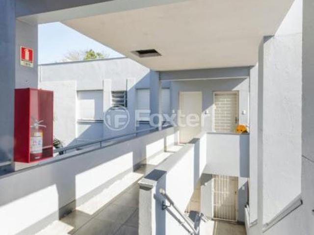 Apartamento, 2 dormitórios, 50 m², em Menino Deus