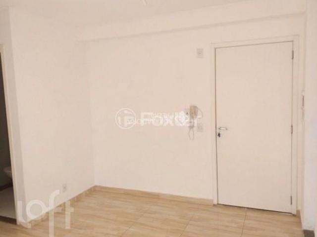 Apartamento, 2 dormitórios, 50.64 m², em Farrapos