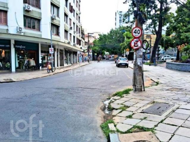 Apartamento, 2 dormitórios, 50.75 m², em Centro Histórico