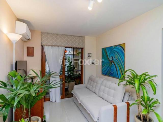 Apartamento, 2 dormitórios, 51 m², em Bom Fim