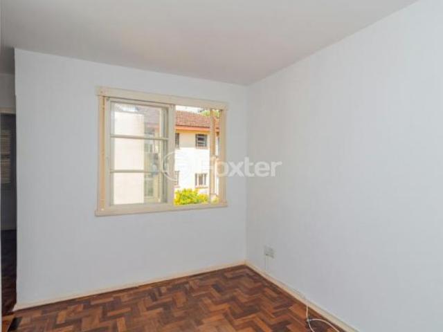 Apartamento, 2 dormitórios, 52 m², em Mont Serrat
