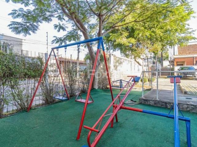 Apartamento, 2 dormitórios, 52 m², em Partenon