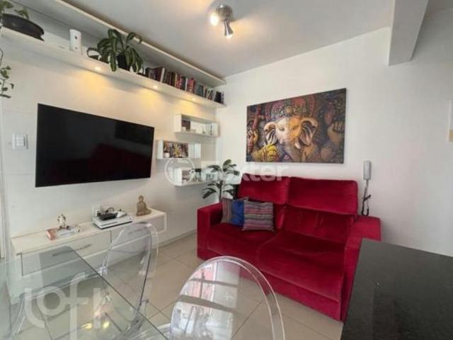 Apartamento, 2 dormitórios, 53 m², em Fátima