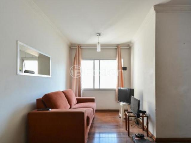 Apartamento, 2 dormitórios, 53 m², em Moema