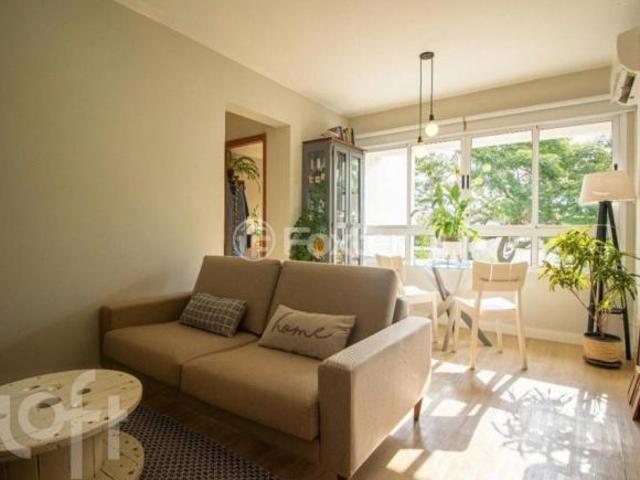Apartamento, 2 dormitórios, 53 m², em Tristeza