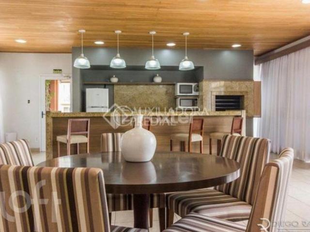 Apartamento, 2 dormitórios, 53.36 m², em Humaitá