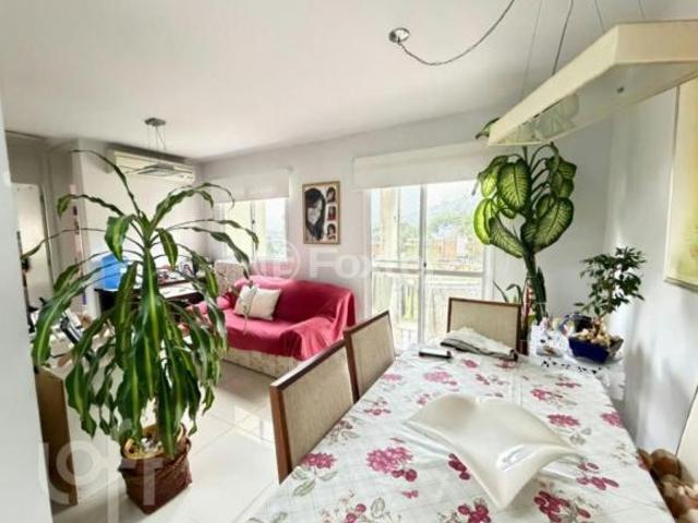 Apartamento, 2 dormitórios, 53.33 m², em Morro Santana
