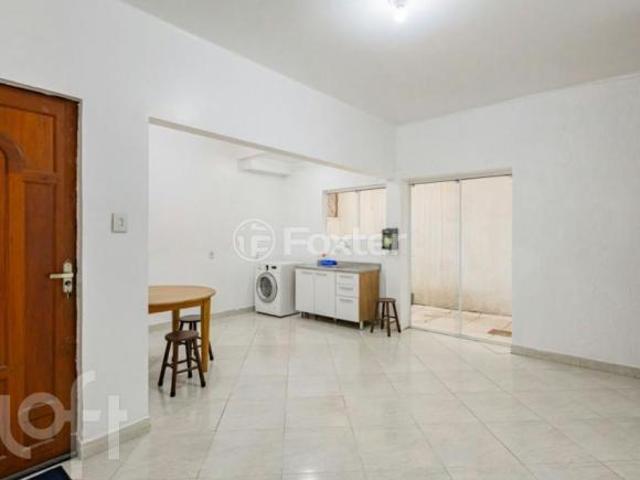 Apartamento, 2 dormitórios, 53.78 m², em Passo da Areia