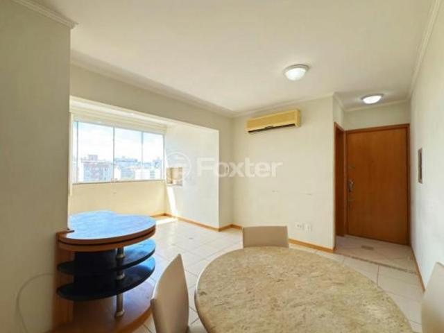 Apartamento, 2 dormitórios, 64 m², em Centro Histórico