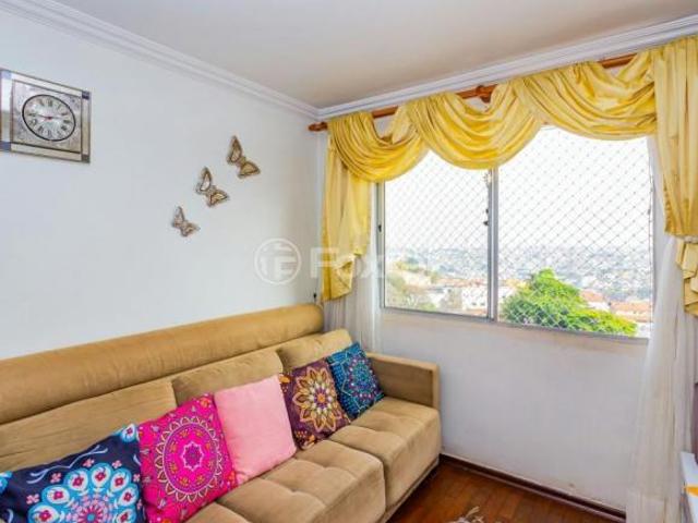 Apartamento, 2 dormitórios, 64 m², em Jardim Peri