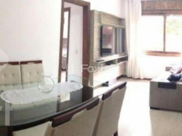 Apartamento, 2 dormitórios, 64 m², em Morro Santana