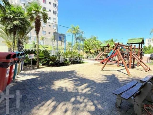 Apartamento, 2 dormitórios, 64 m², em Morro Santana