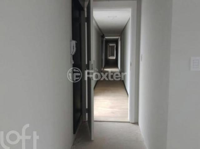 Apartamento, 2 dormitórios, 64 m², em Menino Deus