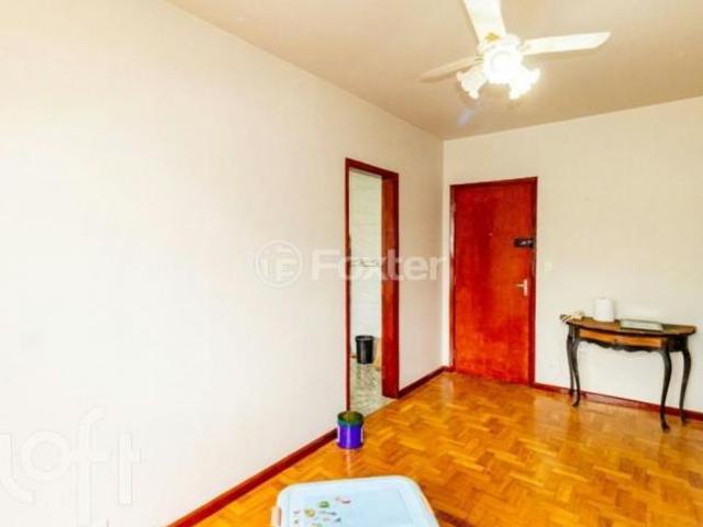 Apartamento, 2 dormitórios, 64 m², em Santana