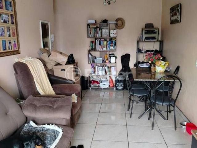 Apartamento, 2 dormitórios, 64 m², em Partenon
