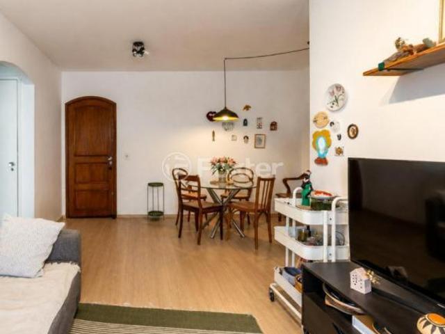 Apartamento, 2 dormitórios, 64 m², em Vila Pompéia