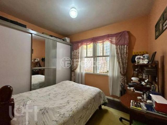 Apartamento, 2 dormitórios, 64.25 m², em Petrópolis