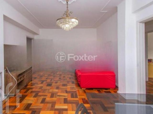 Apartamento, 2 dormitórios, 64.2 m², em Centro Histórico