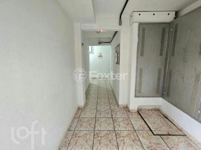 Apartamento, 2 dormitórios, 64.62 m², em Menino Deus