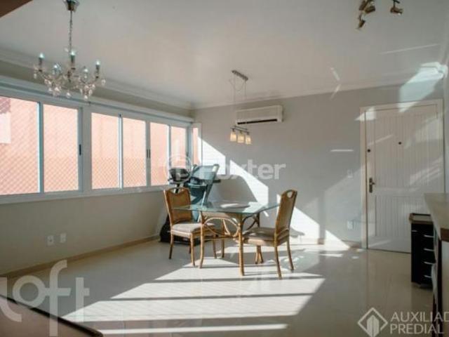 Apartamento, 2 dormitórios, 64.75 m², em Auxiliadora