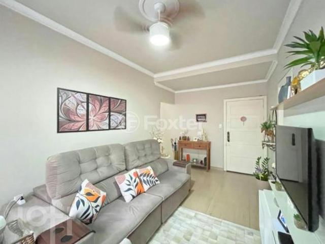 Apartamento, 2 dormitórios, 64.77 m², em Menino Deus