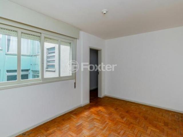 Apartamento, 2 dormitórios, 64.78 m², em Passo da Areia