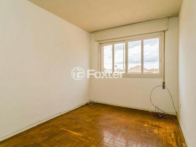 Apartamento, 2 dormitórios, 64.78 m², em Passo da Areia