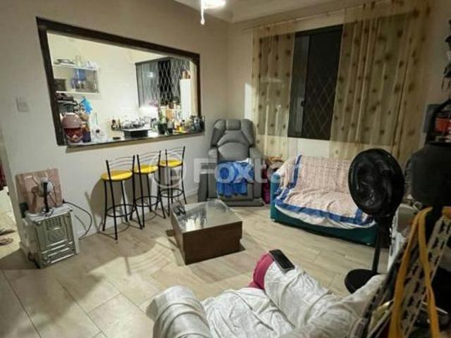 Apartamento, 2 dormitórios, 64.82 m², em Menino Deus
