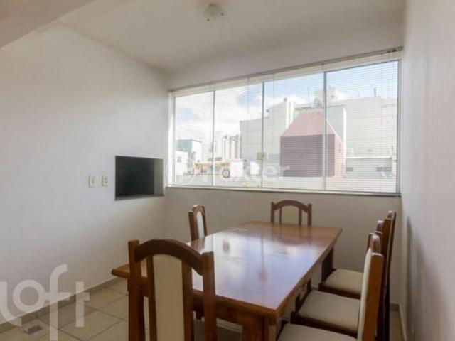 Apartamento, 2 dormitórios, 65 m², em Centro Histórico